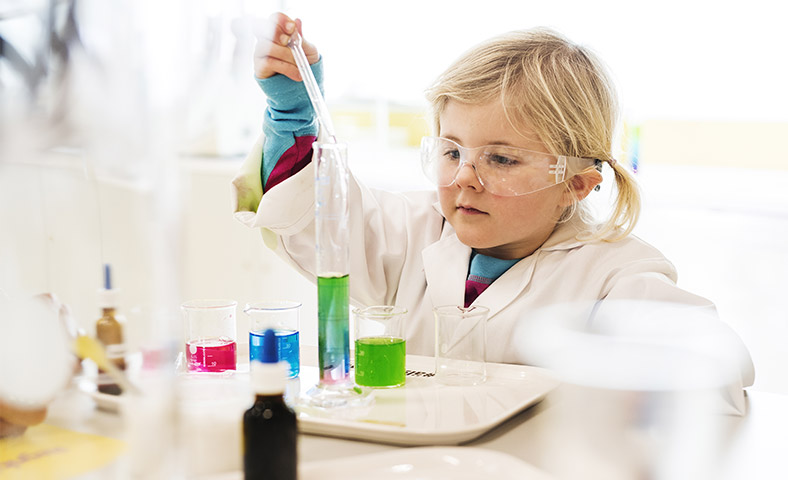 Ghicește simbolul chimic - KIDIBOT - Bătăliile Cunoașterii